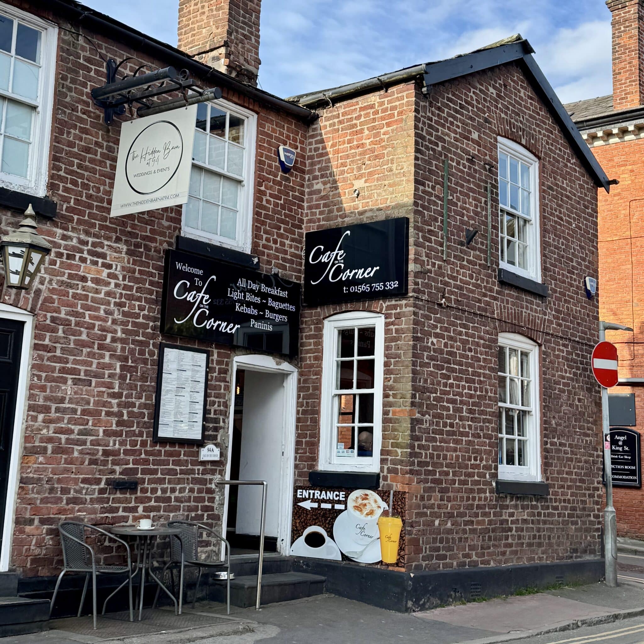 Cafes & Coffee Shops in Knutsford - Scene in Knutsford